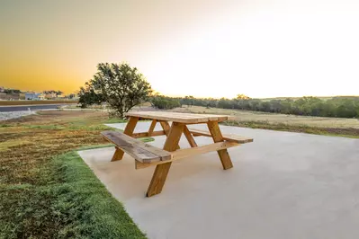 Firefly Resort Rentals in Texas | Firefly Resort