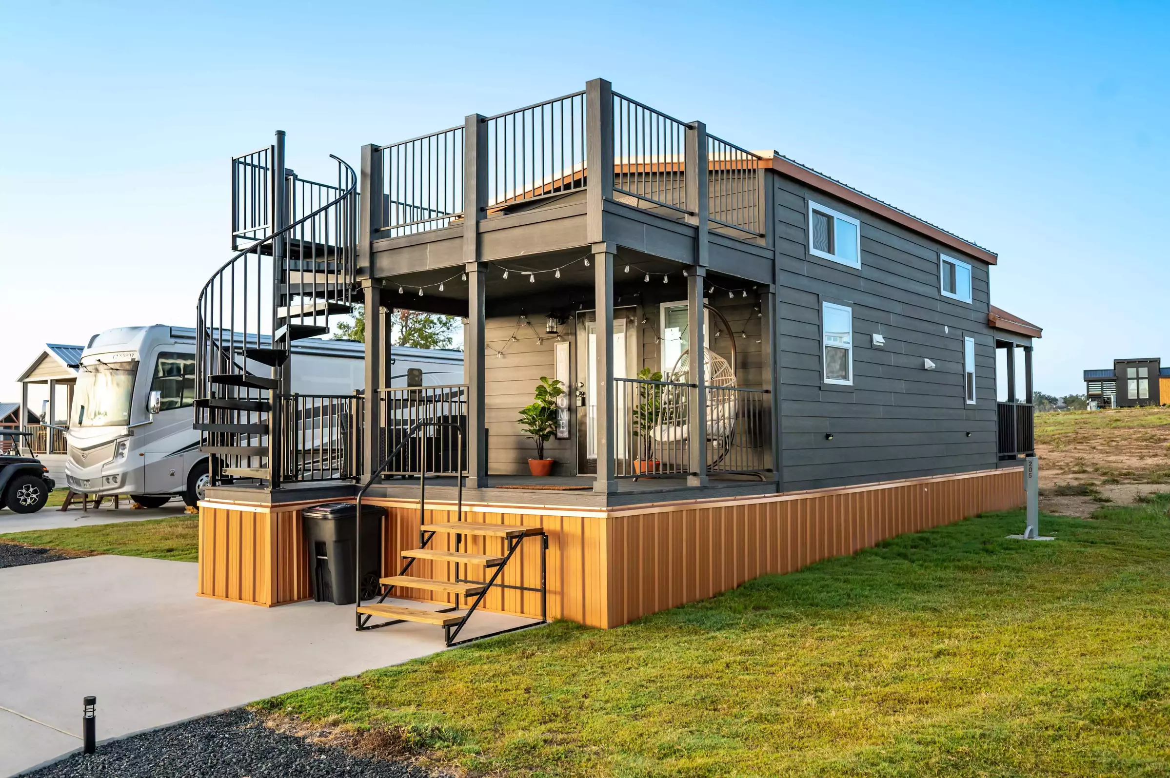 Tiny Home FF 205 - 1 bedroom Accommodation in Fredericksburg | Firefly ...