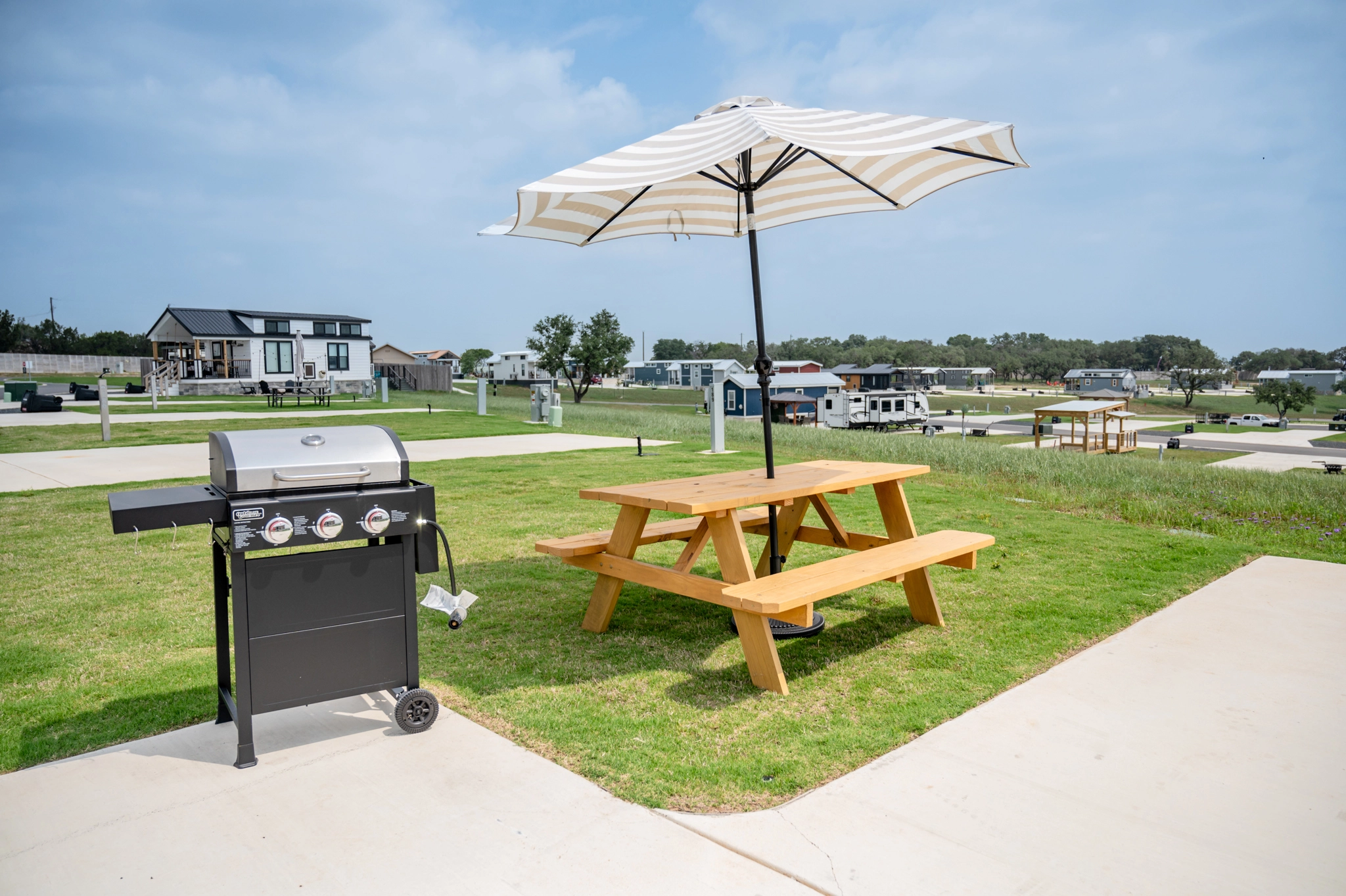 Deluxe Site FF 188 - 0 bedroom Site in Fredericksburg | Firefly Resort