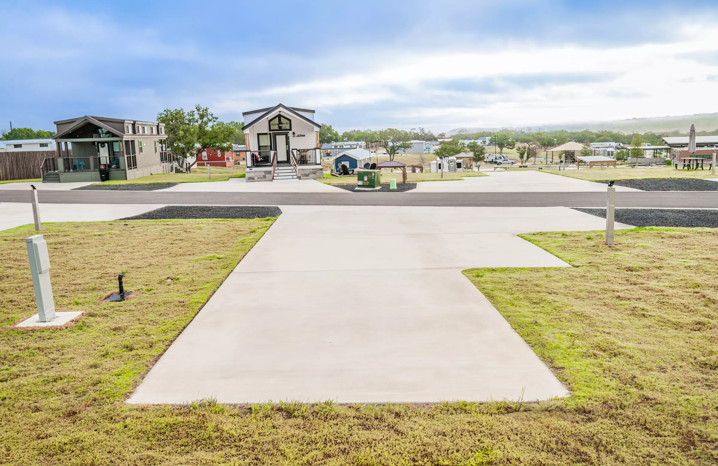 Deluxe Site FF 197 - 0 bedroom Site in Fredericksburg | Firefly Resort