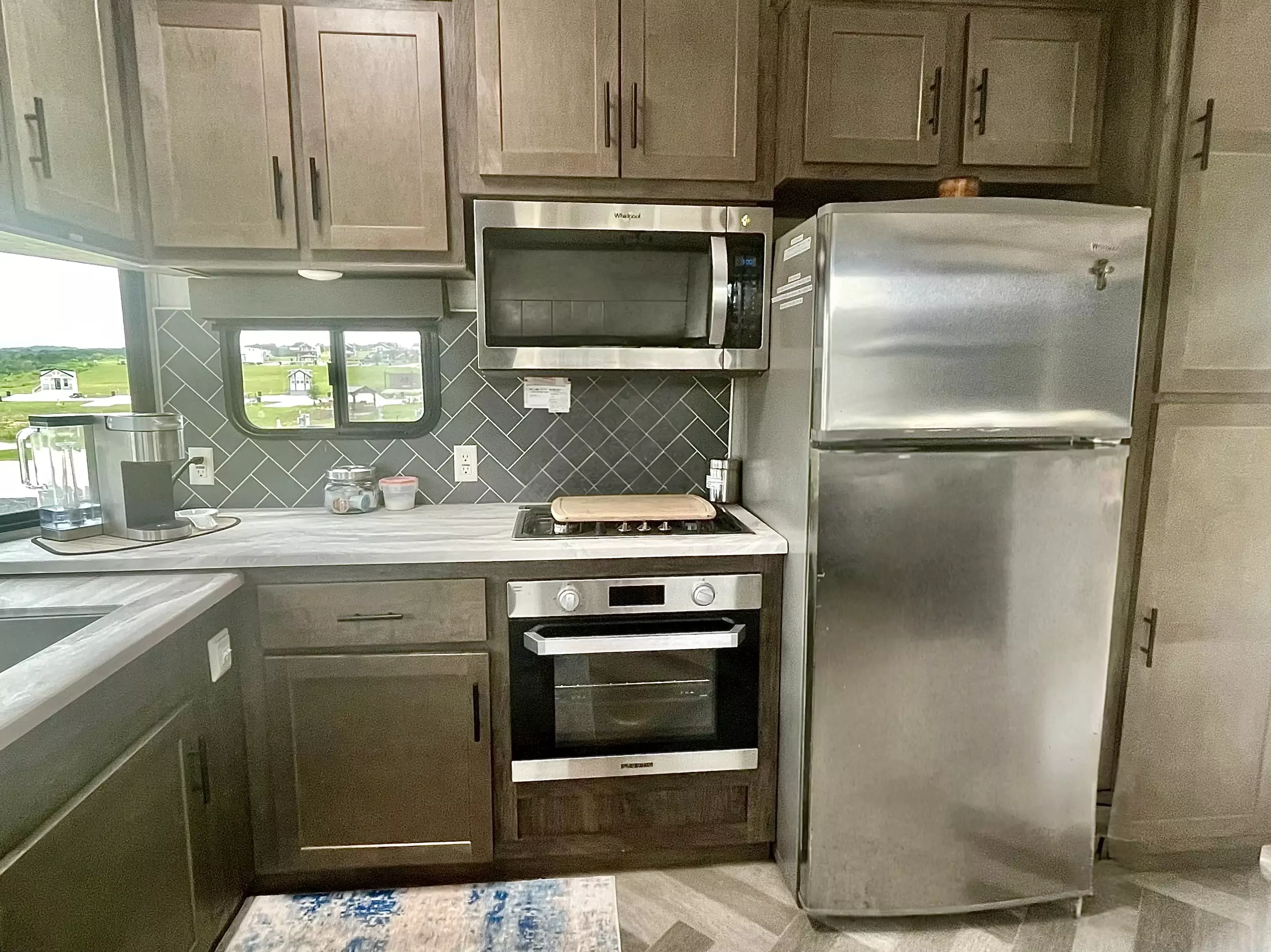 RV Rental 024 - 1 bedroom Accommodation in Fredericksburg | Firefly Resort